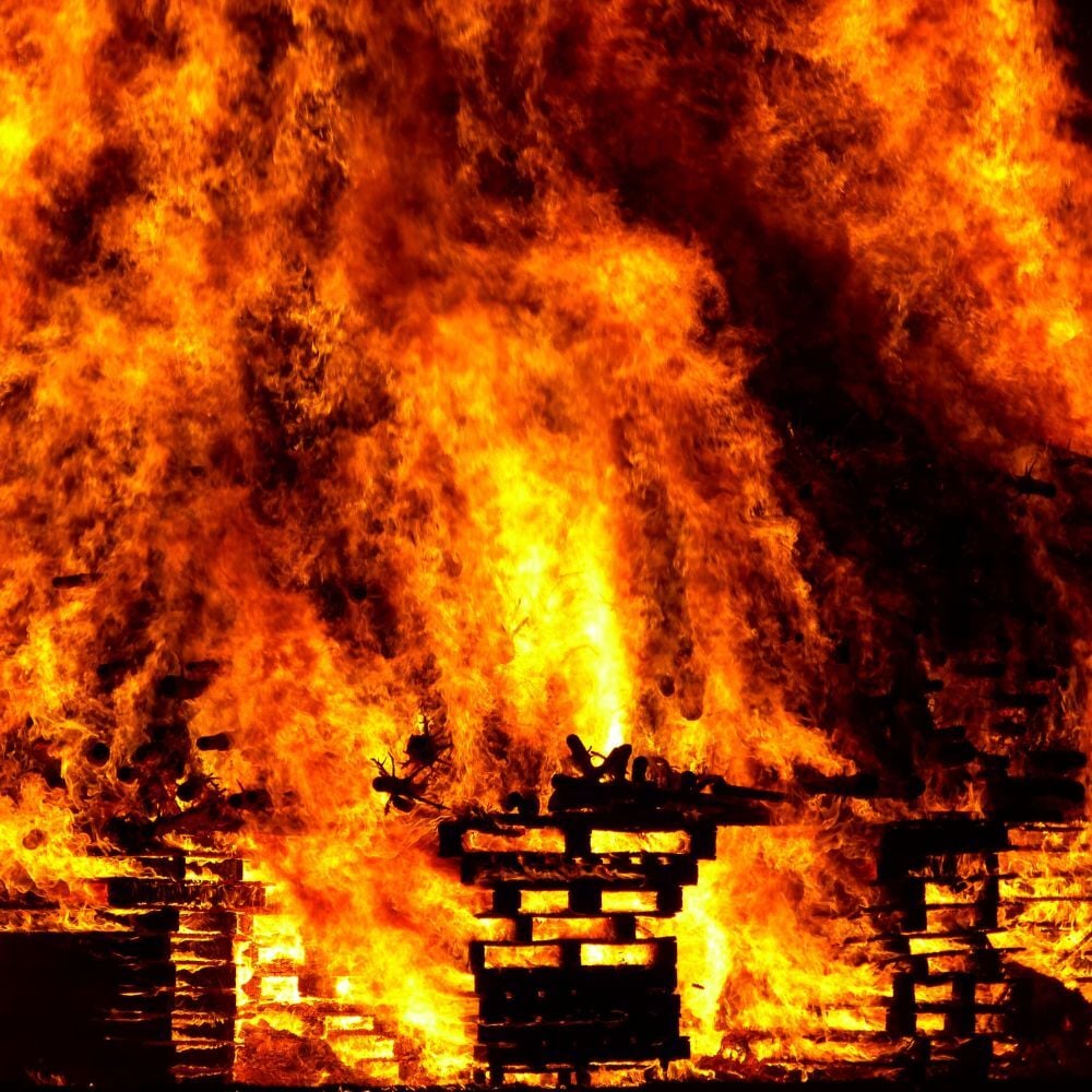 What is a Combustible Liquid and How Should it be Disposed? – HAZMAT ...